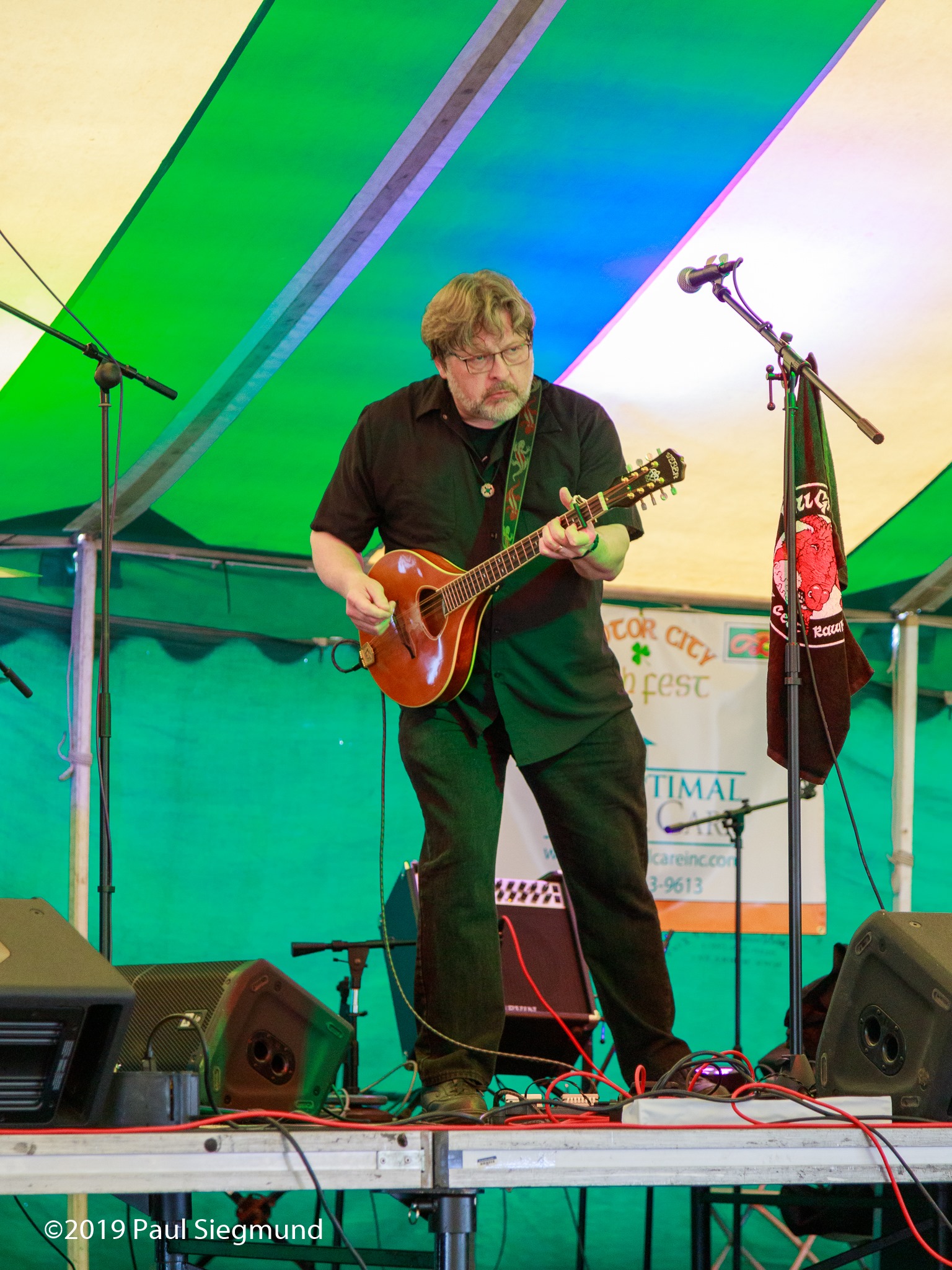 Free Reign – Gerard Smith Brings Noble Prog-Rock Elements to ‘Lullabies ...