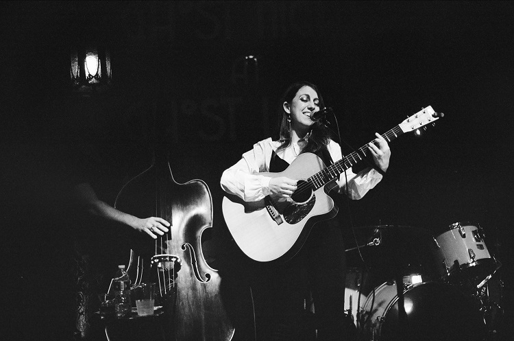 Dearly Departed – Emily Rose Honors Late Singer-Songwriters Through ...